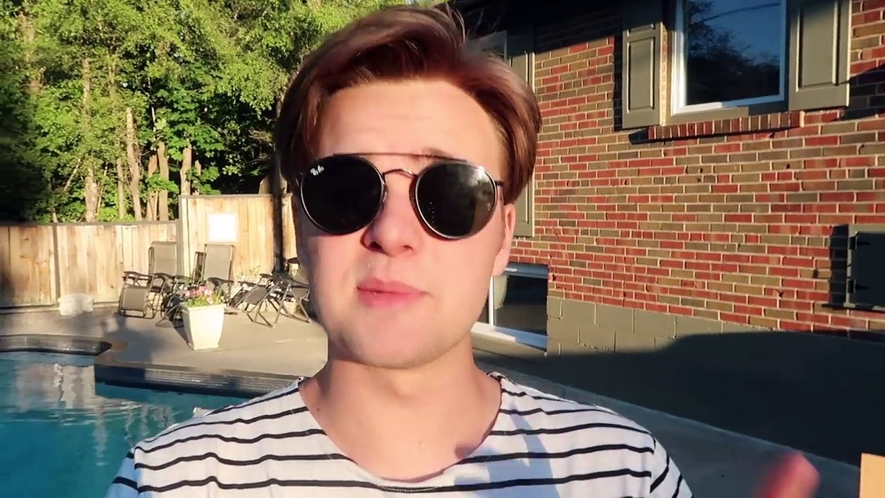 BOX FORT PIRATE SHIP BATTLE! ⛵️Nerf War, Box Fort Boat & More! - video ...