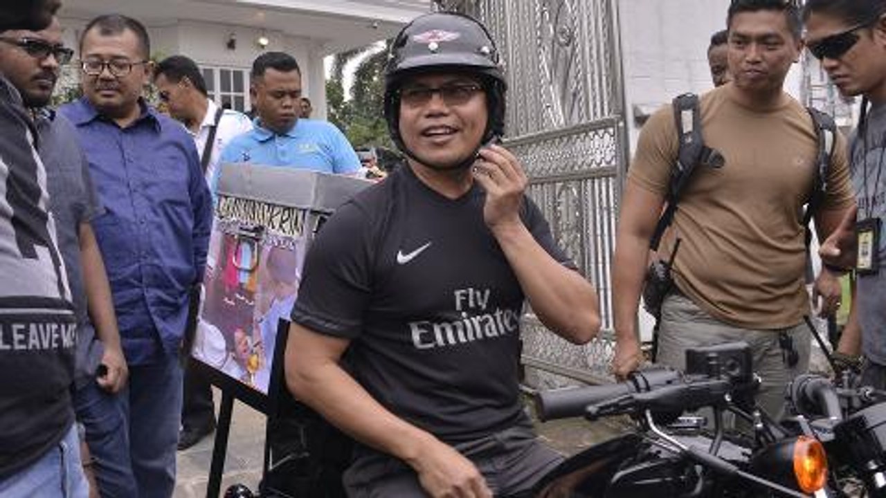 Jamal Yunos’ home burgled by men claiming to be his bodyguards who had not been paid - video ...