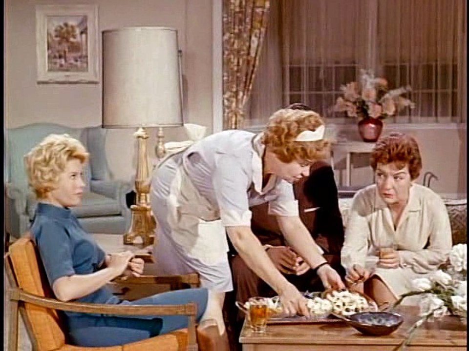 HAZEL · S02 E14 · Hazel and the Lovebirds - video Dailymotion