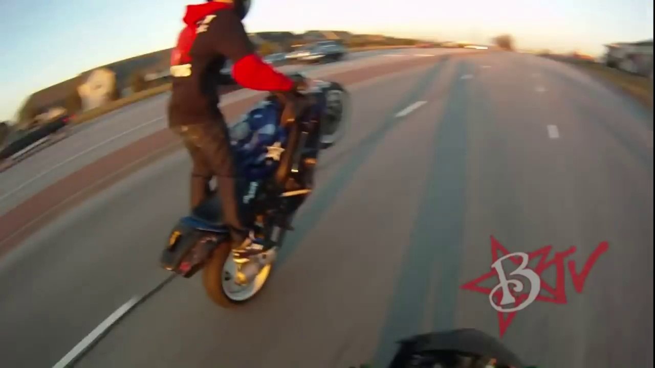 Bike VS Cop POLICE CHASE Motorcycle Riding Wheelies RUNNING From The ...