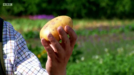 Gigglebiz Farmer Dung and his best friend Reggie have a chuckle digging ...