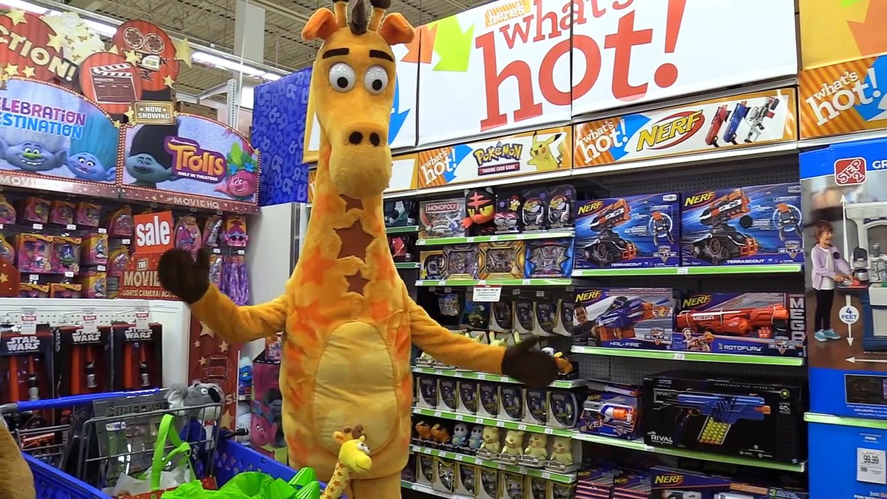 Toys R Us CEO Dave Brandon Pays off Layaway for Customers - video ...