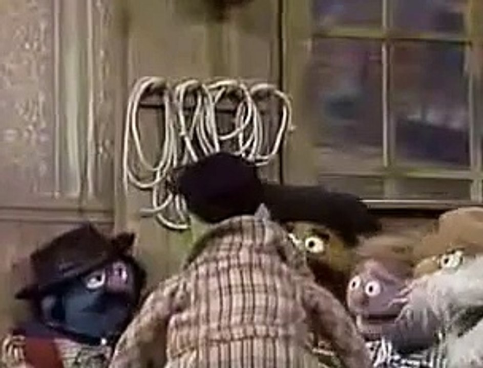 Sesame St - Forgetful Jones & Kermit - Directing a Scene - Through The ...