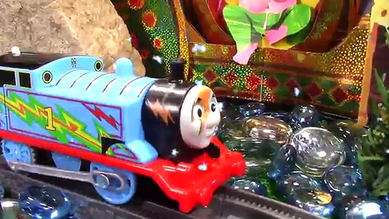 Thomas and Friends Accidents Will Happen Toy Trains Thomas the Tank ...