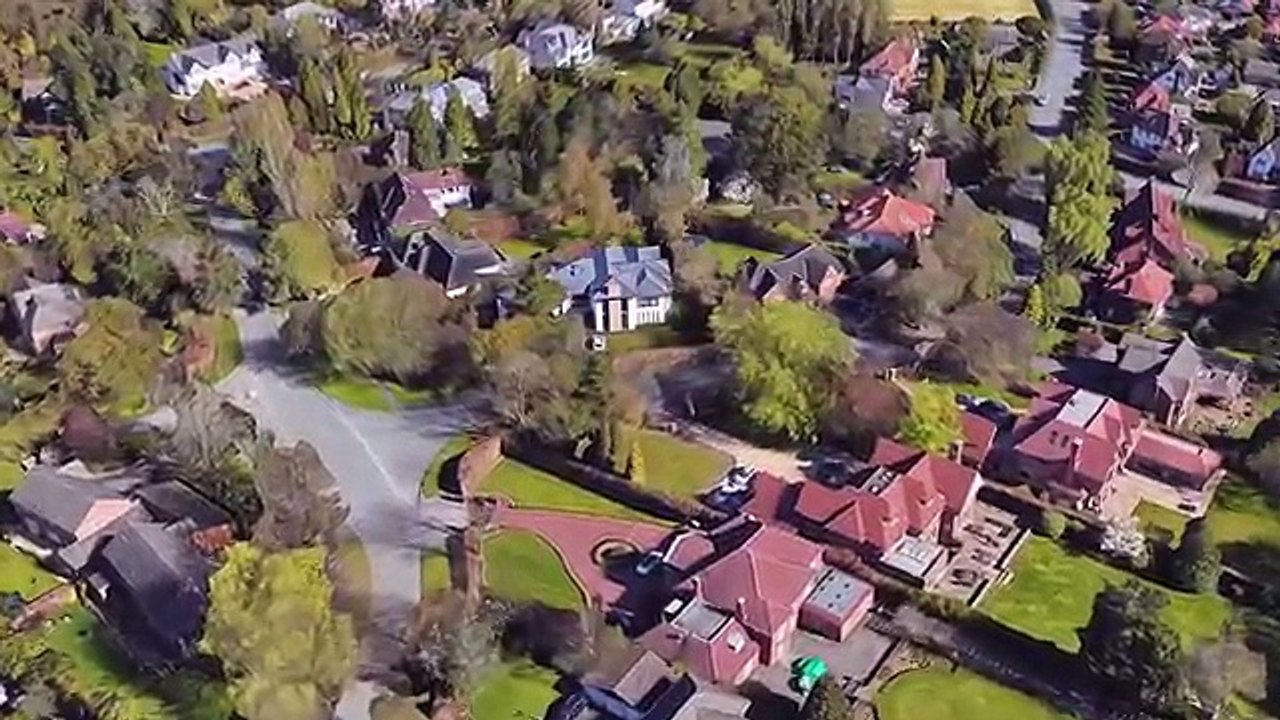 Paul Pogba House in Manchester (Interior & Exterior) Inside Tour | 2018 ...