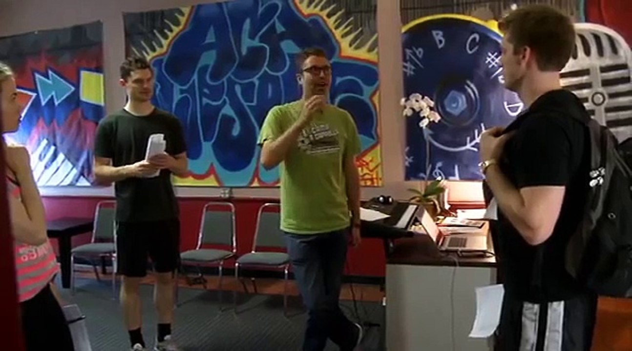 Das Sound Machine Behind the Scenes (Pitch Perfect 2)─影片 Dailymotion