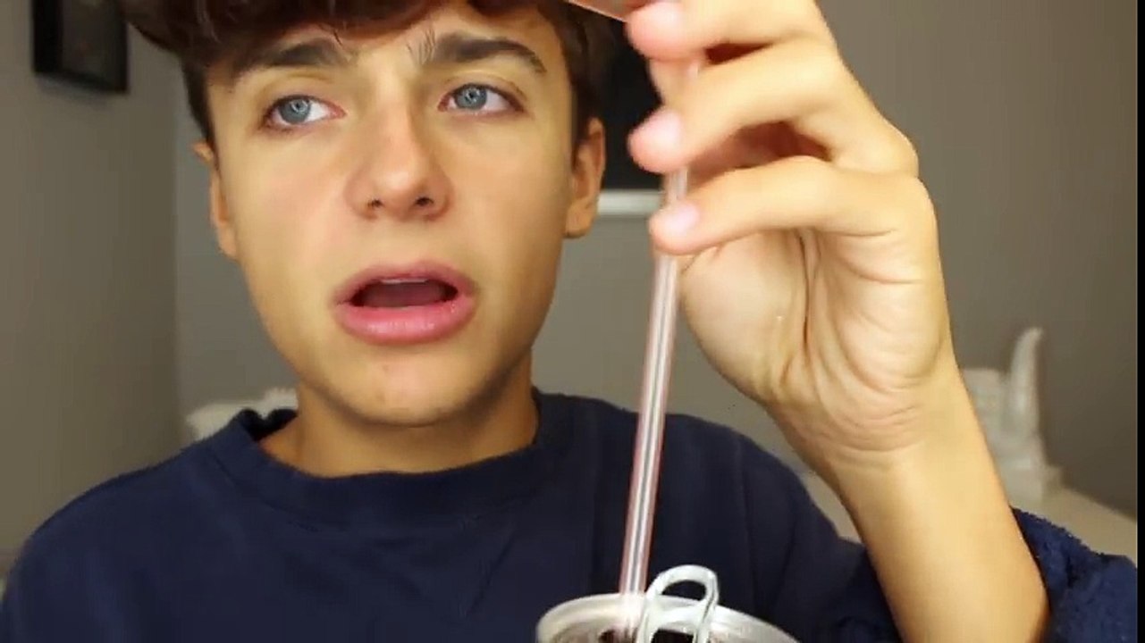 I TRIED FOLLOWING A LIFE WITH MAK ASMR (EATING RAW HONEYCOMB) - video ...