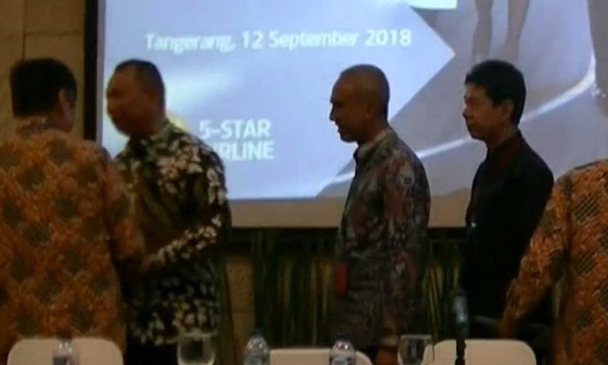 Ari Askara Resmi Jabat Dirut Garuda Indonesia - Video Dailymotion