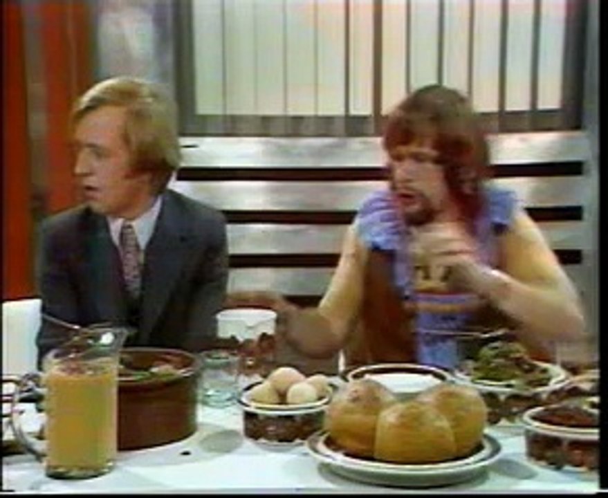 The Goodies S02 E09 Farm Fresh Food - video Dailymotion