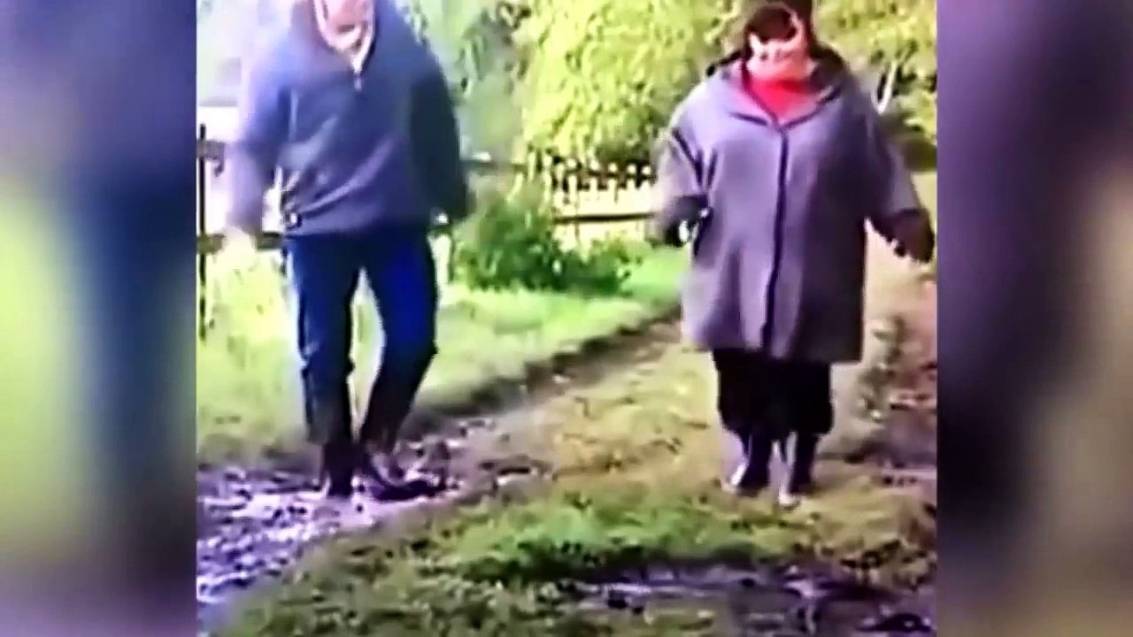 AFV BEST OF GIRLS FAILS - Try Not To Laugh AFV Girls Funny Fails Video ...