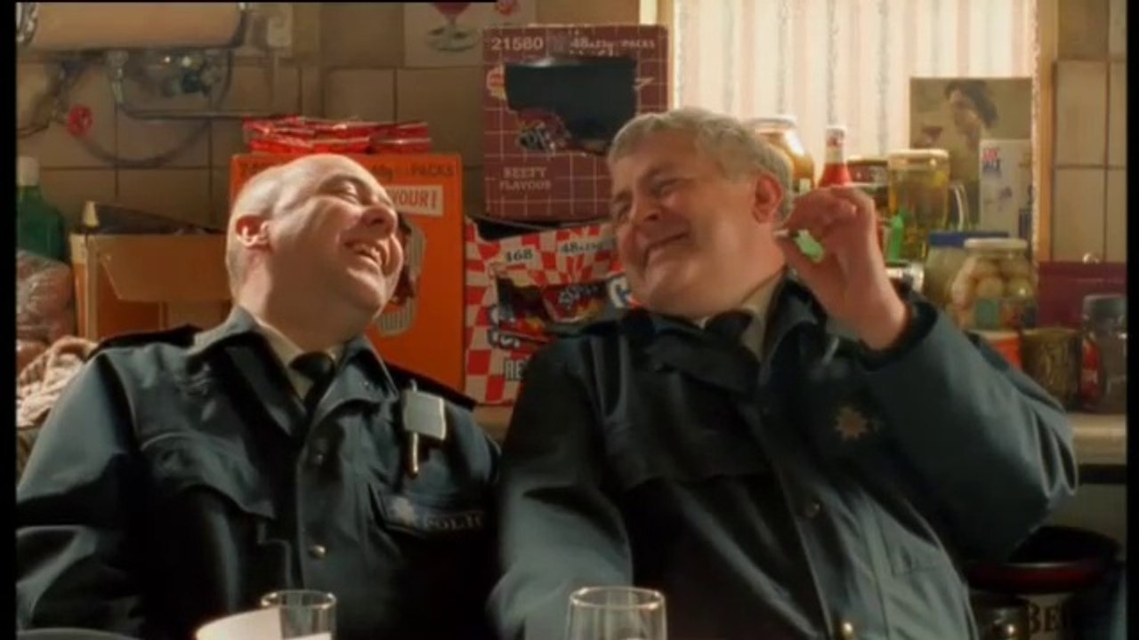 Early Doors S2/E5 - Craig Cash Mark Benton Phil Mealey - video Dailymotion