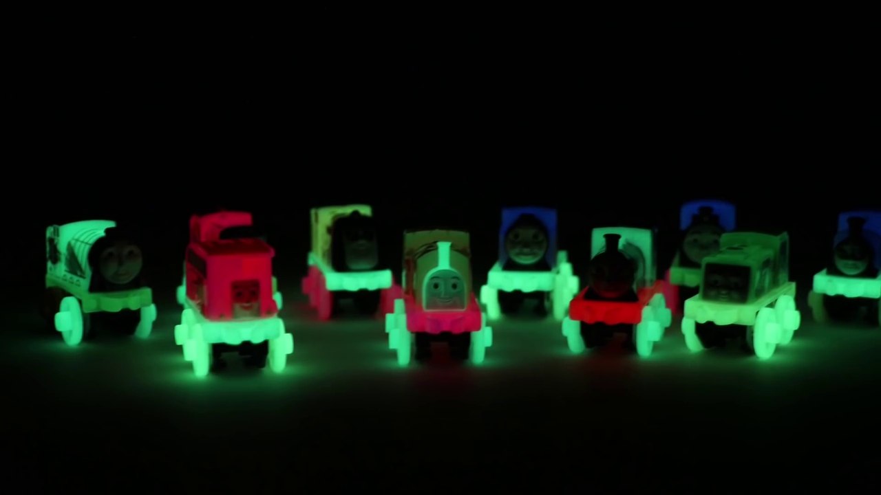 10 Glow-in-the-Dark Thomas Minis Trains from Thomas & Friends || Keith ...