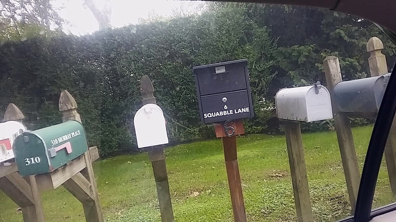 Squabble Lane (Mail Boxes isolated) - video Dailymotion