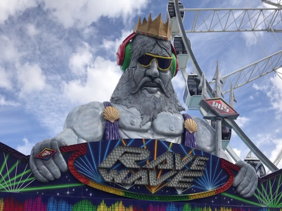 DON'T GET SICK! Ride the Rave Wave at the Arizona State Fair - ABC15 ...