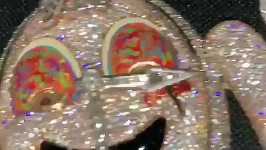 Trippie Redd shows off his new chain! - video dailymotion