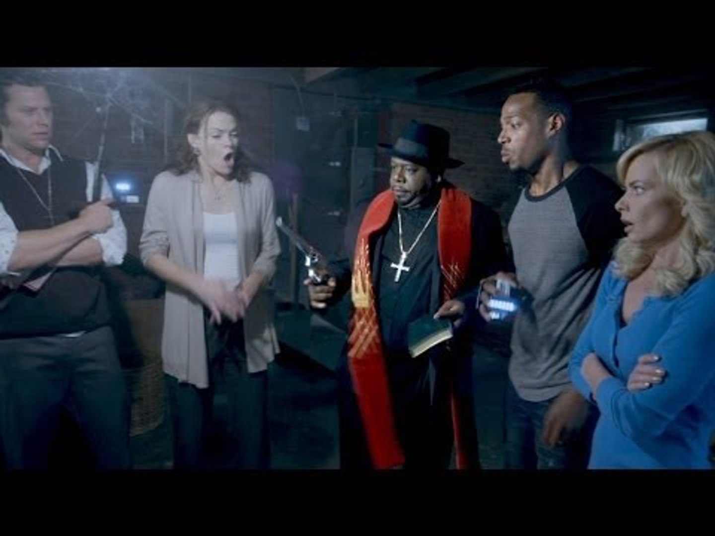 A Haunted House 2 Scenes