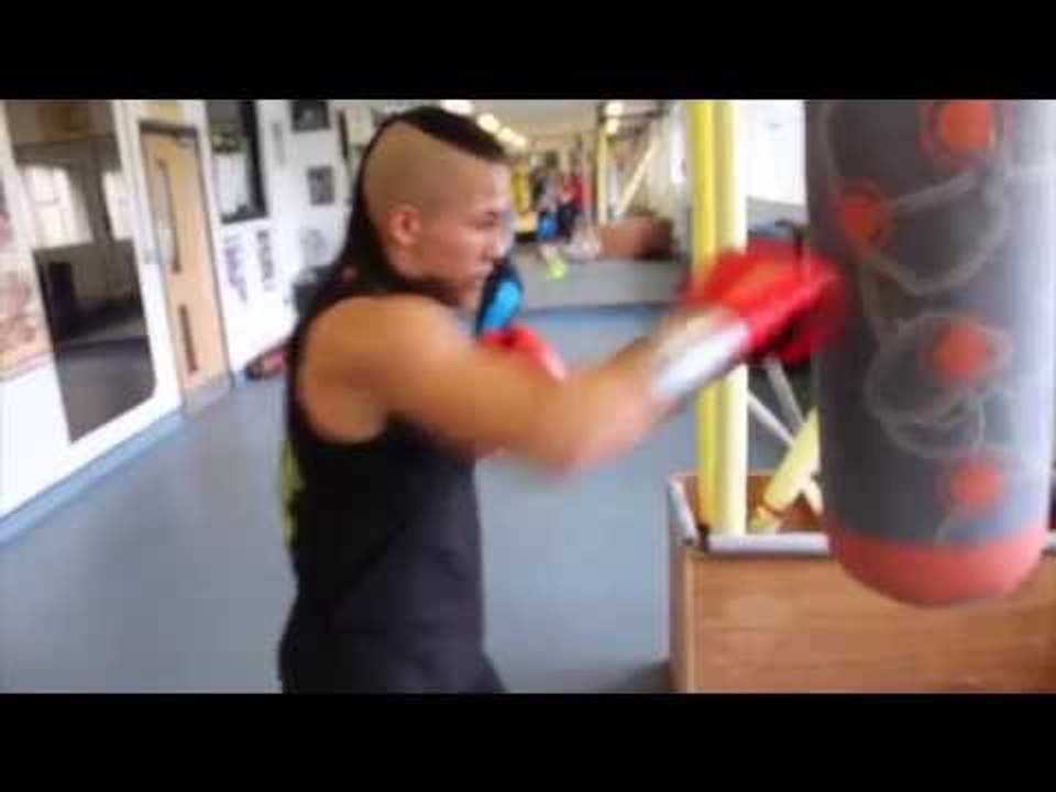 ROMEO ROMAEO HEAVYBAG WORKOUT BEFORE SPARRING / iFL TV - video Dailymotion