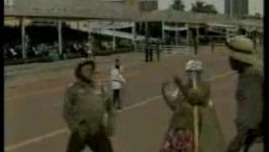 Zangalewa / Golden sound/ waka waka - Vidéo Dailymotion