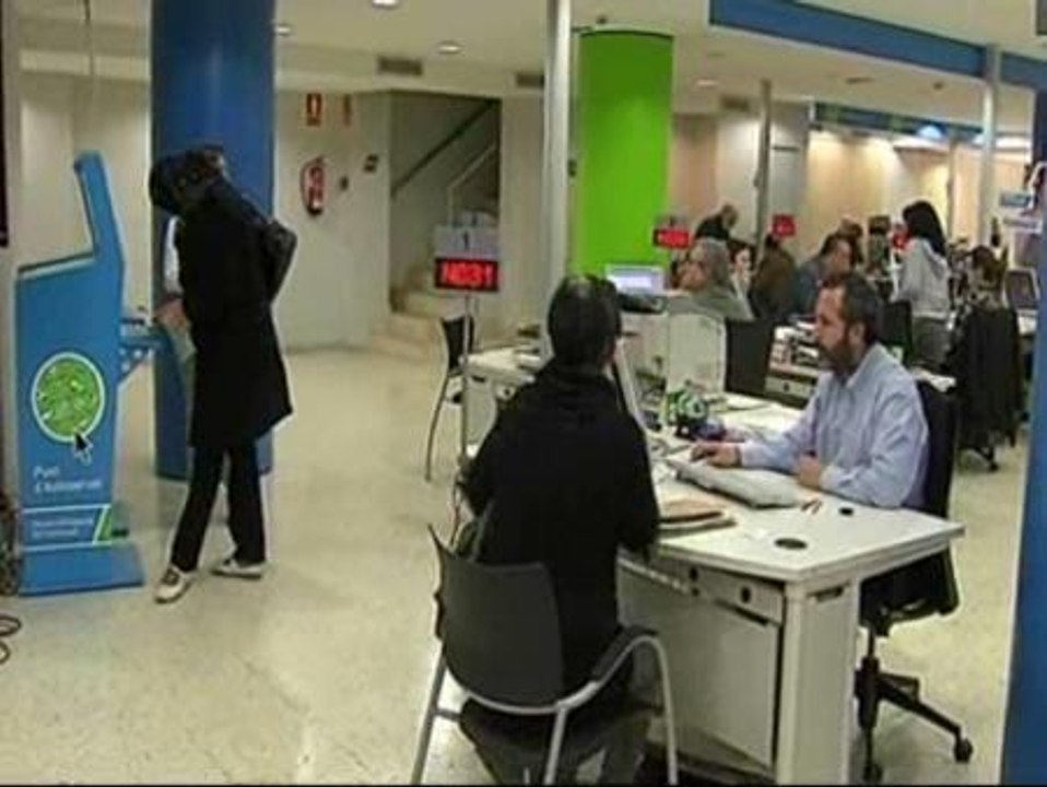 La Tasa De Paro No Bajará Del 20 Hasta 2013 Según El Bbva Vídeo
