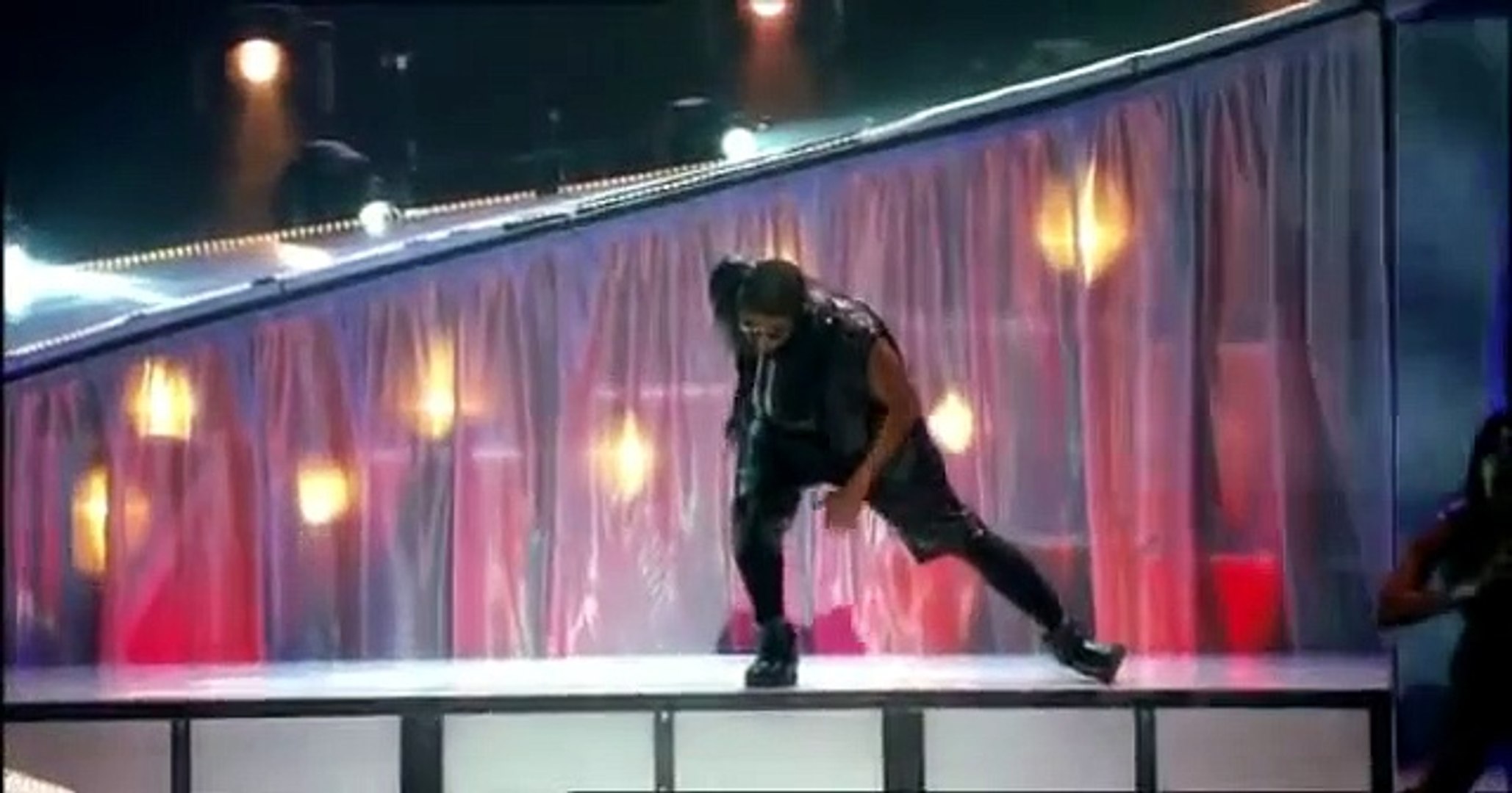 Usher Live Evolution 8701