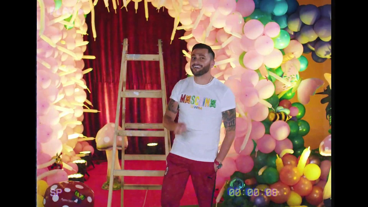 Fatima Ymeri ft Bes Kallaku - Si Rrush (Official Video) - video Dailymotion