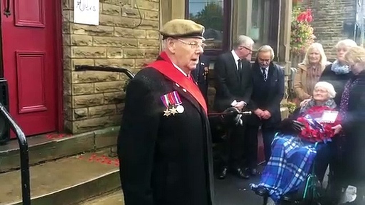 Ossett blue plaque Reginald Earnshaw - video Dailymotion