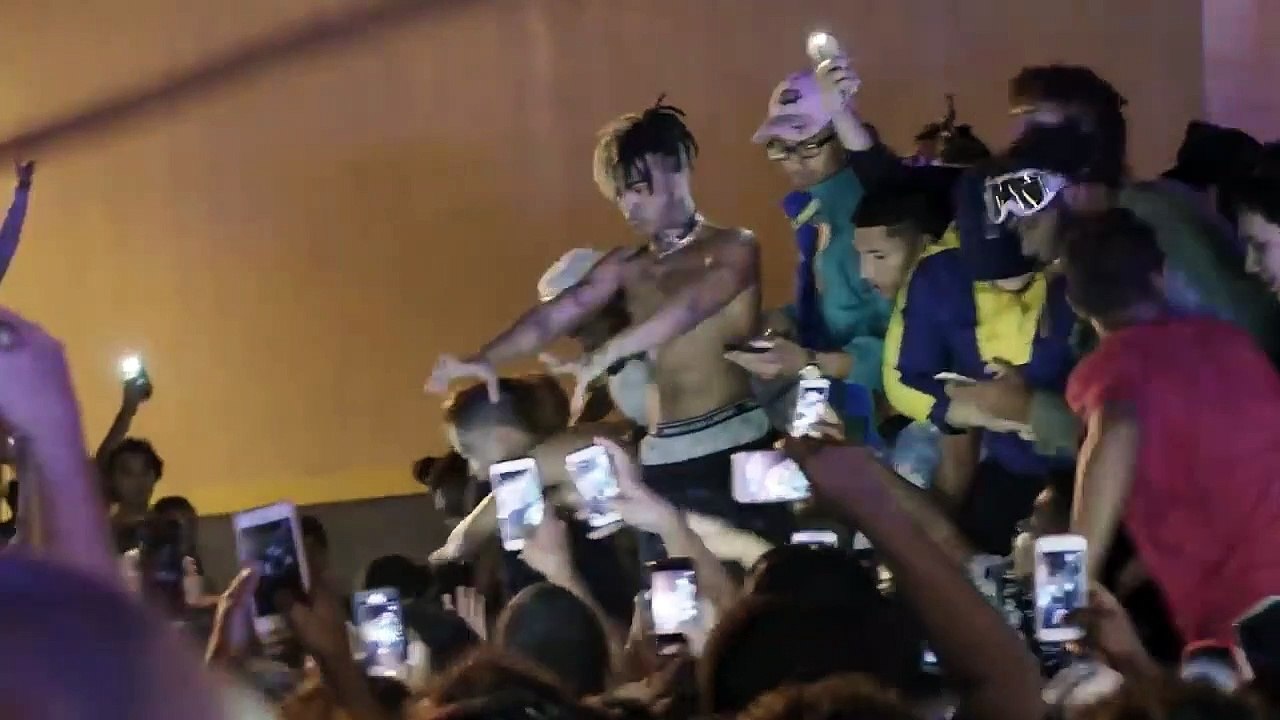 XXXTENTACION - School Globes (ft. Lil Nas X) (Official Music Video ...