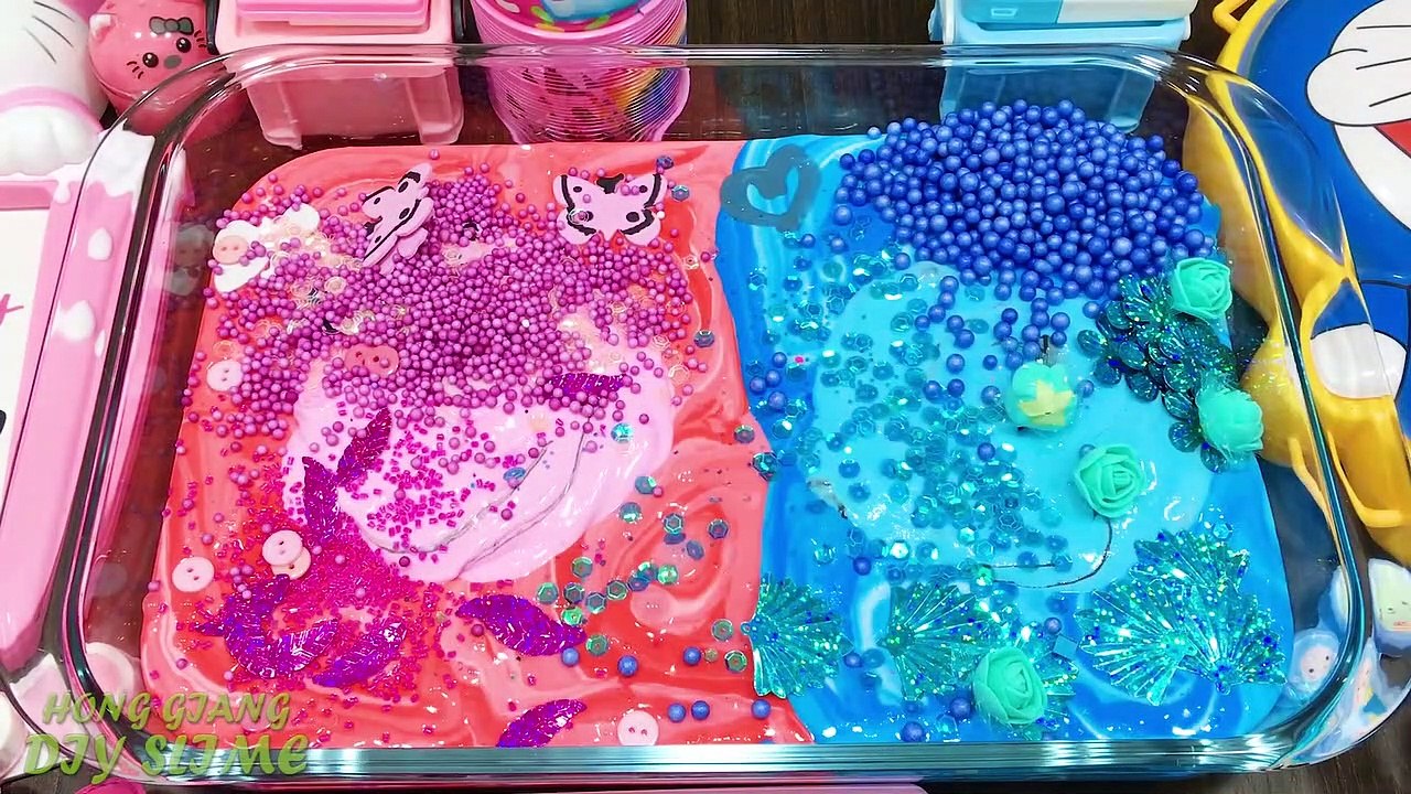 Pink vs Blue! Mixing Mixing Random Things into Slime! Relaxing with ...