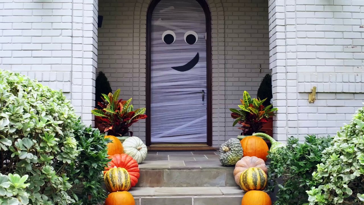 Freaky Simple Front Door Mummy Décor - video Dailymotion