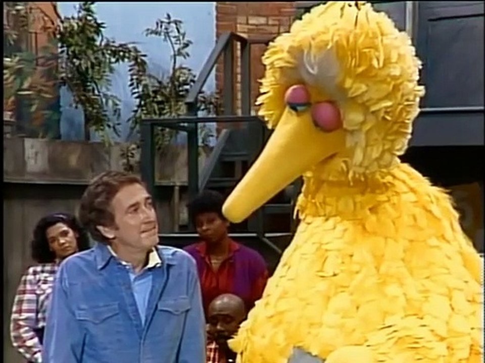 Big Bird learns about Death in Sesame Street - video Dailymotion