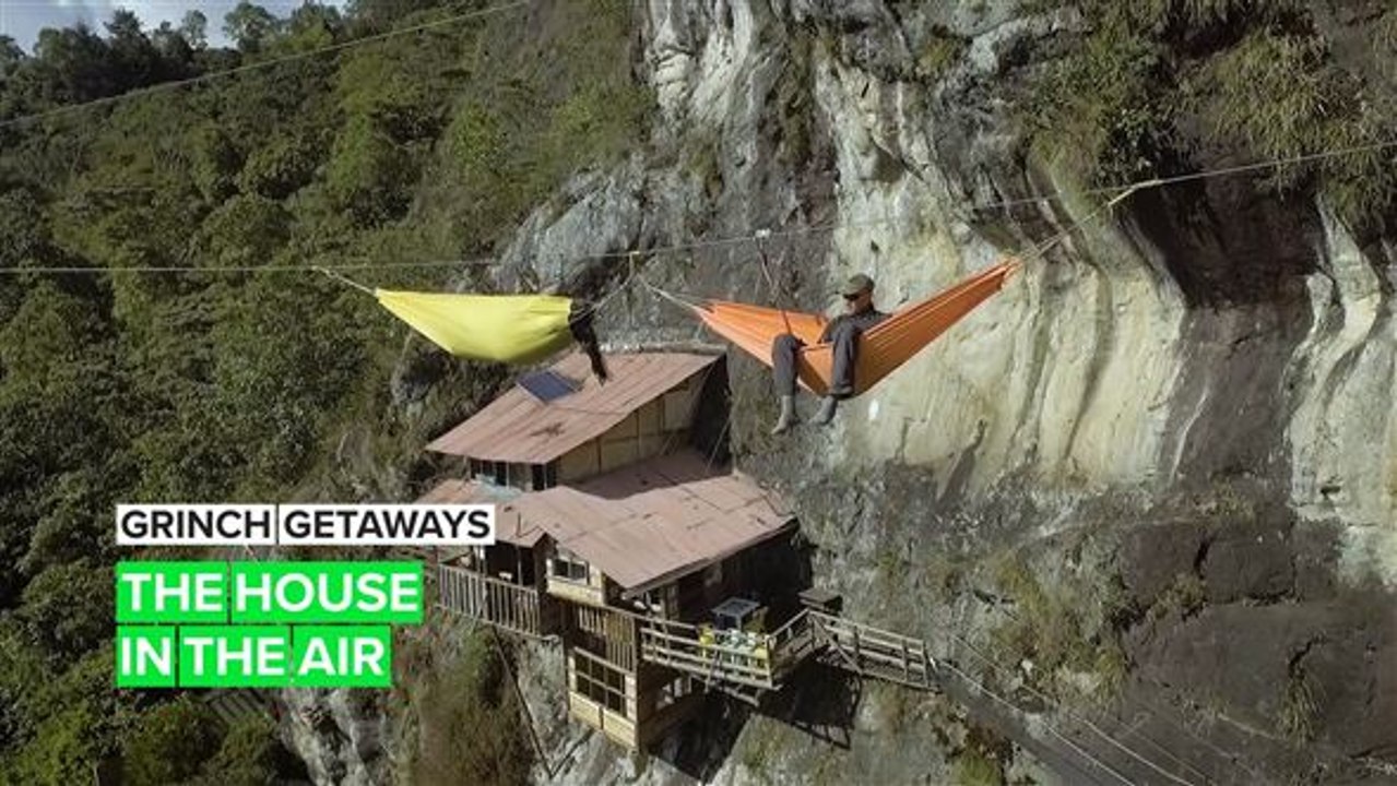 Grinch Getaways: The “relaxing” hammock holiday - video Dailymotion