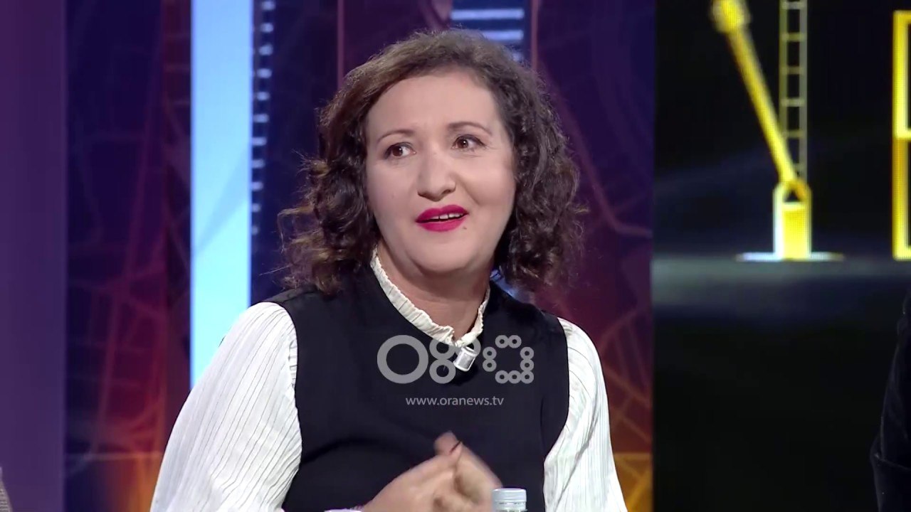 Liperi sqaron: Ja pse punonjësit e kërkim-shpëtimit ishin pa uniforma ...