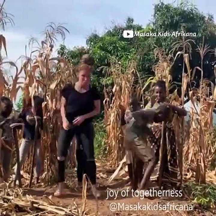 Joy of togetherness - Masaka Kids Africana (Viral Clip 2019 ) - Dailymotion Video