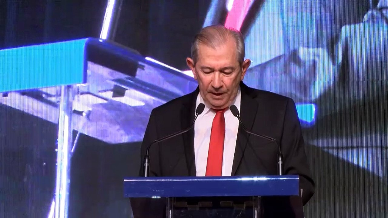 Marignane : en dépit du mal de maire, Eric le Dissès replonge dans les ...