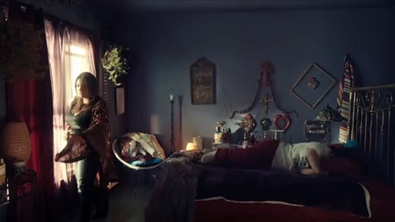 Growing Fangs - video Dailymotion