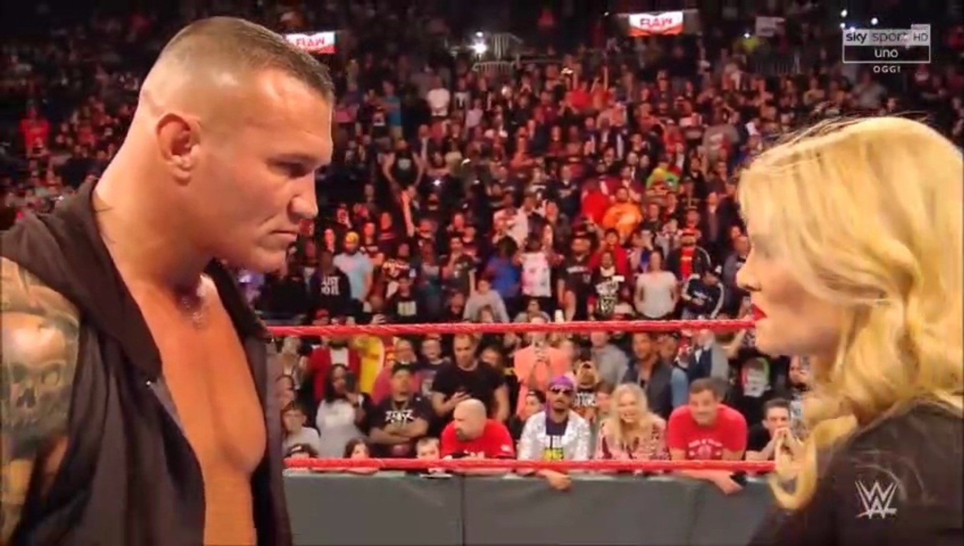 Randy Orton E Jojo Si Tengono Per Mano