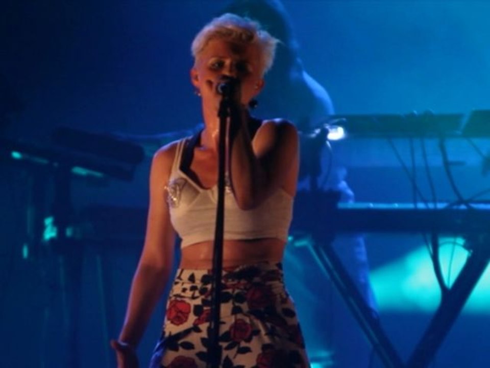 Robyn - Dancing On My Own - video Dailymotion