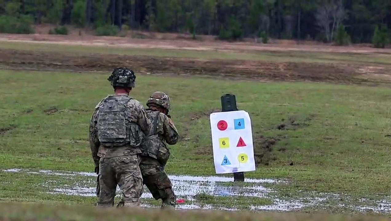 US Soldiers Refine their Marksmanship Skills at the M4 Range - video ...