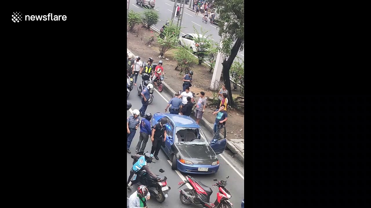 Road rage dispute causes two mile long traffic jam in the Philippines ...