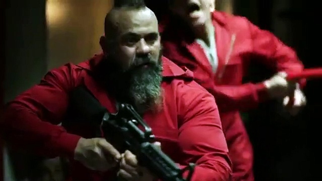 Escaping Scene of the Hostages- Best Action Scene -Money Heist (La Casa ...