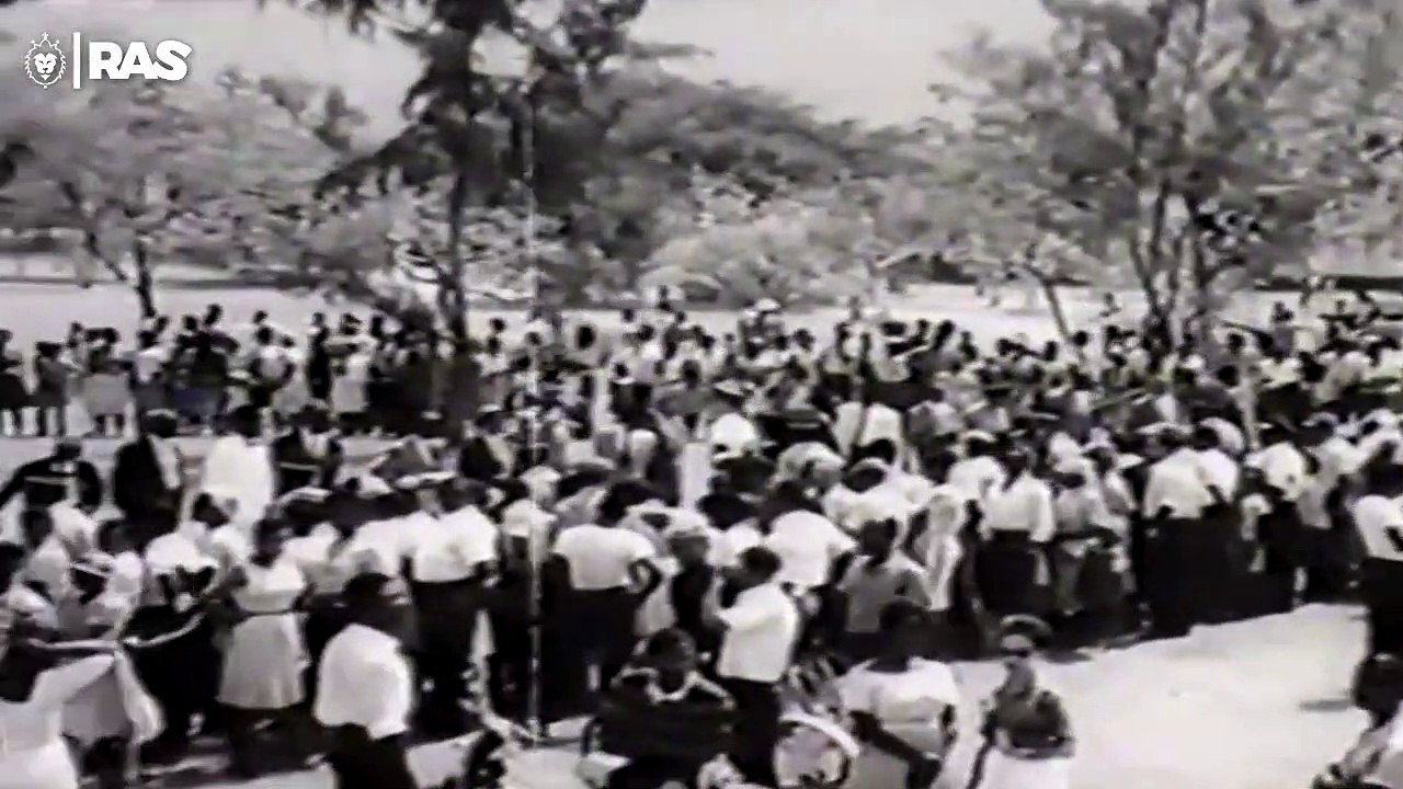 Haile Selassie - 1966 - Visit To Jamaica 'Grounation Day' - Vídeo ...