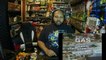 Bottom Season 1 Episode 1 - Smells - video Dailymotion