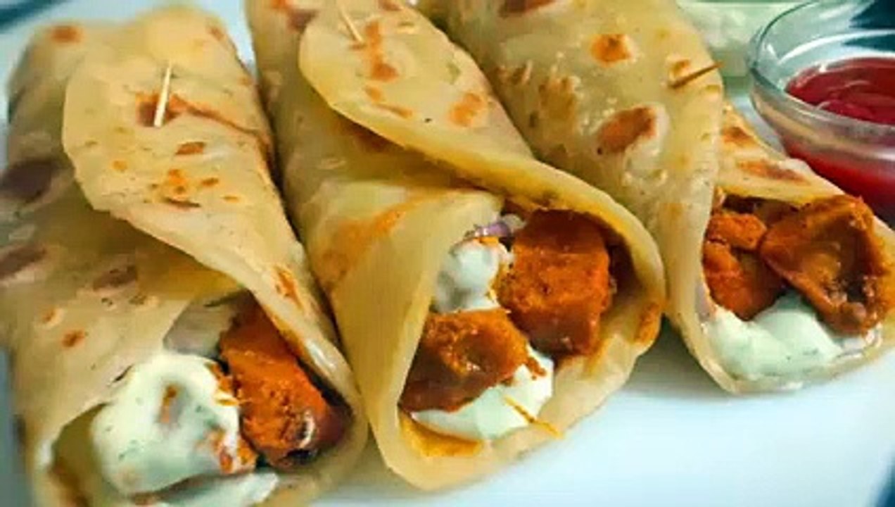 Chicken paratha Rool, spicy paratha Rool, tasty paratha , Rool easy to ...