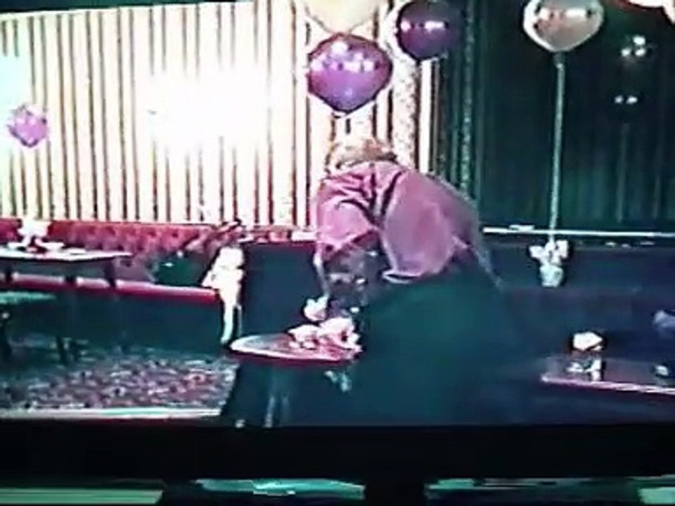 Steve Ashall - 'Last orders at the bar' - video Dailymotion