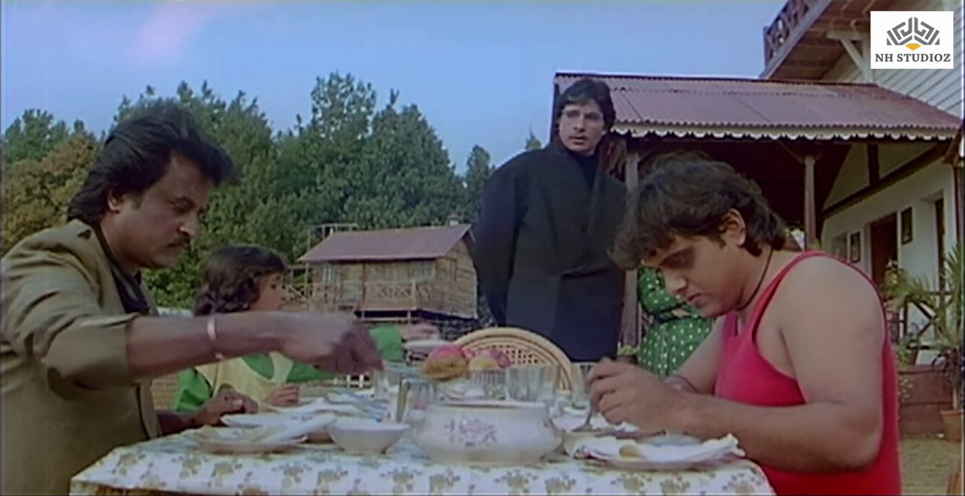 Movie Scene | Hum (1991) | Amitabh Bachchan | Rajnikanth | Govinda ...