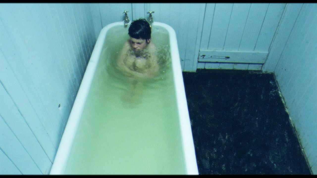 Vigil movie (1984) - Penelope Stewart, Frank Whitten, Bill Kerr - video ...