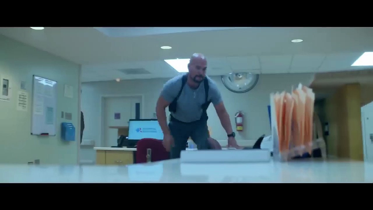 TRAUMA CENTER Official Trailer Bruce Willis, Action Movie HD - video ...