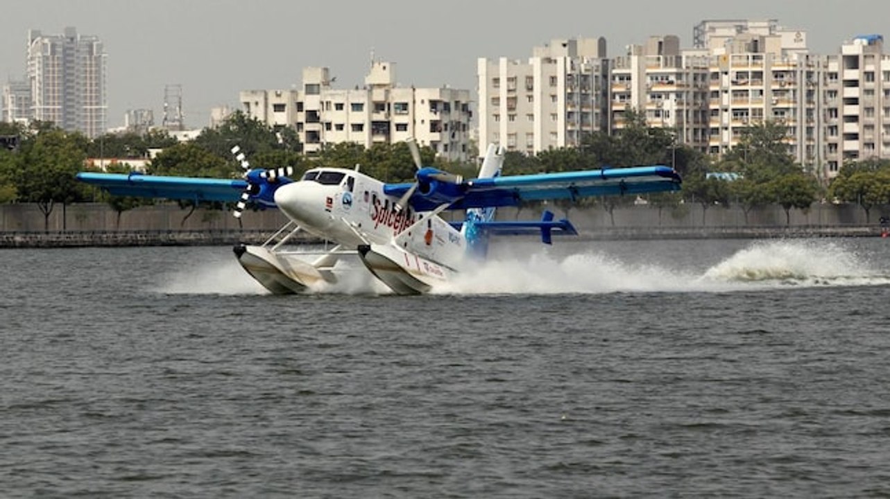 India's 1st flying machine 'Spice Shuttle' sees 3,000 bookings in 2 ...