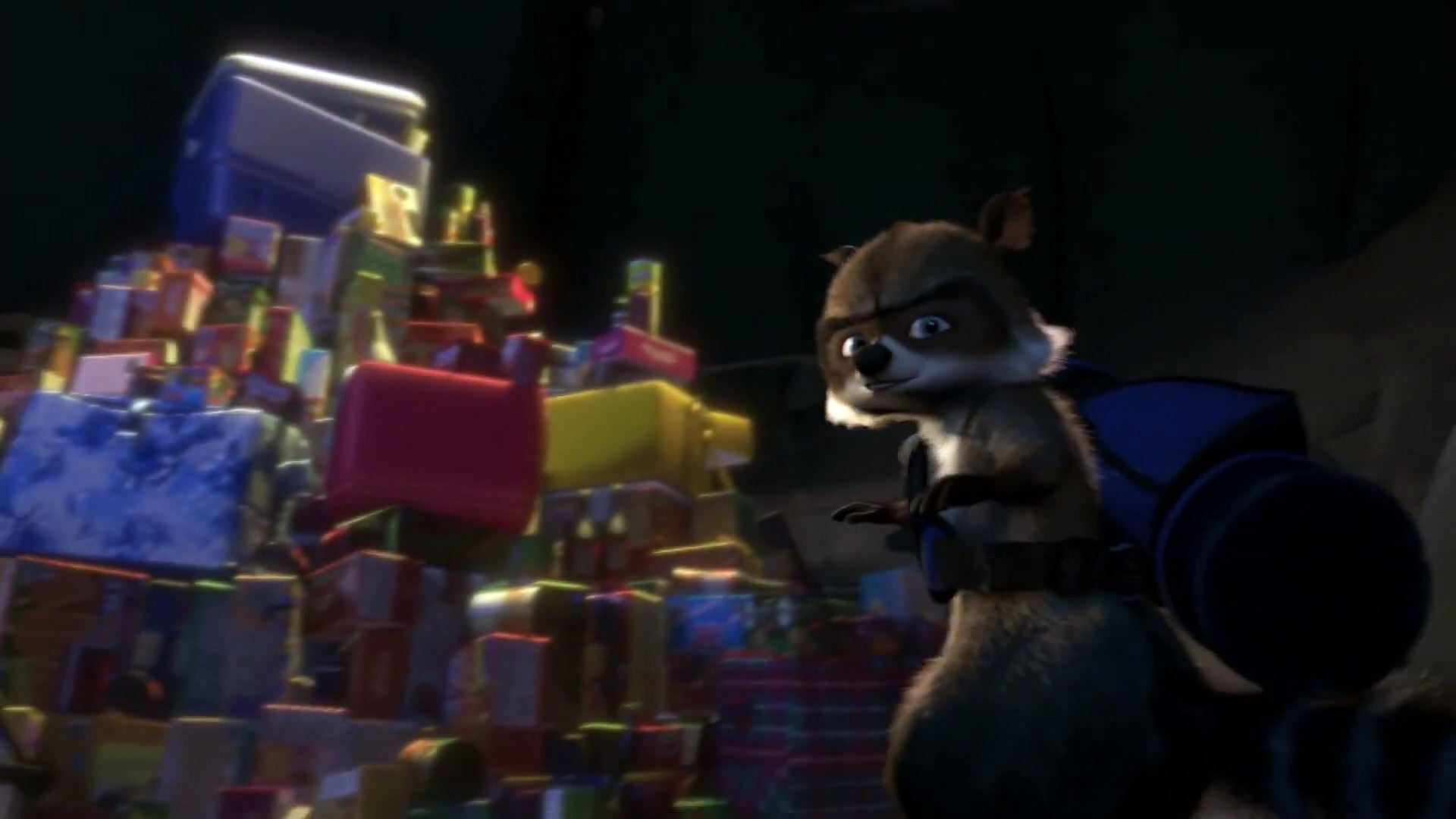 Over The Hedge Raccoon Over The Hedge Movie Hi Res Stock Photography