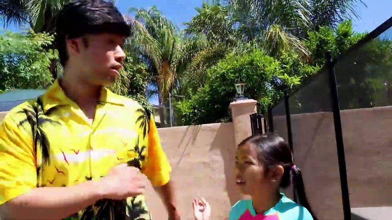 Kids Swimming Pool Challenge Pretend Play With Emma - video Dailymotion